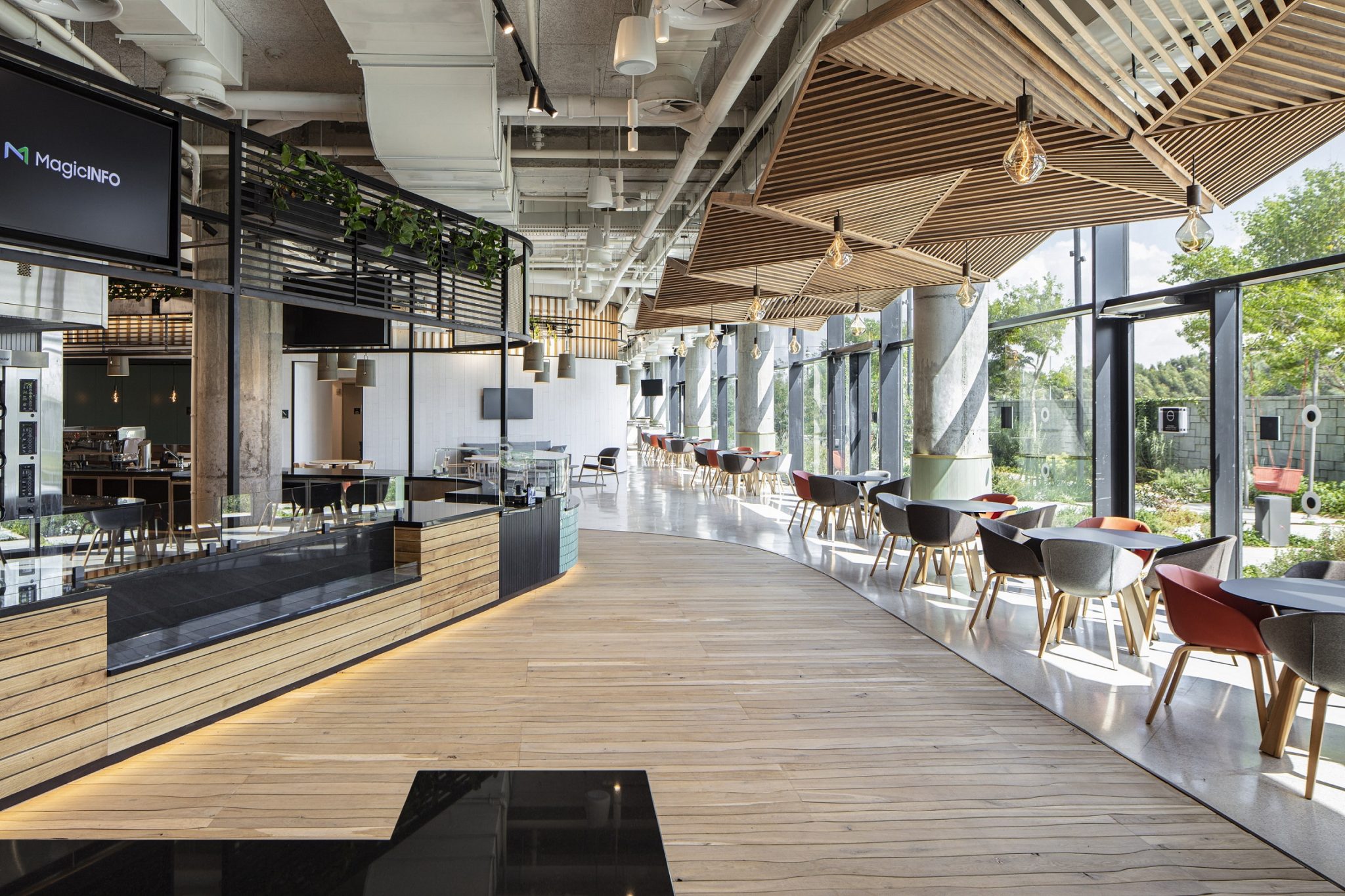 MICROSOFT : GINDI STUDIO