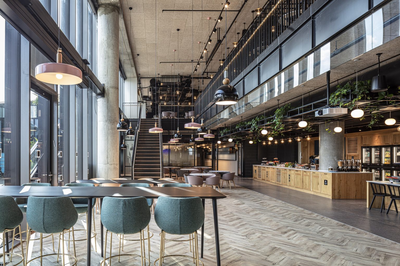 MICROSOFT : GINDI STUDIO