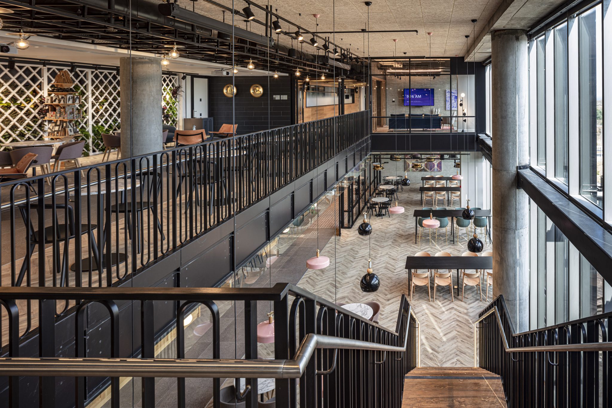 MICROSOFT : GINDI STUDIO